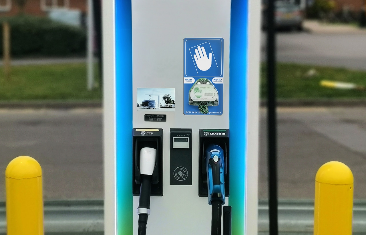 Campaign launched to protect EV drivers at the charging point